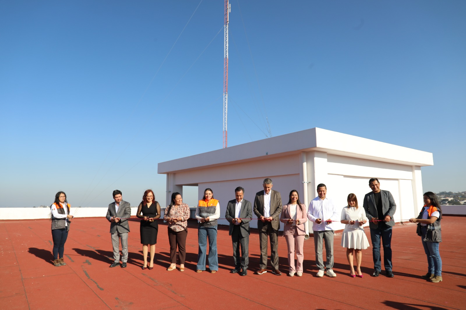 Inaugura Cuitláhuac Torre “Orgullo Veracruzano”, entre señalamientos de cobro de “moches” y mala ...